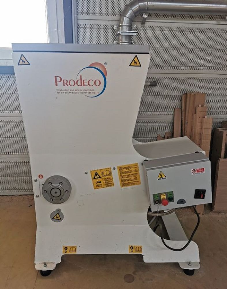 Prodeco Grinder