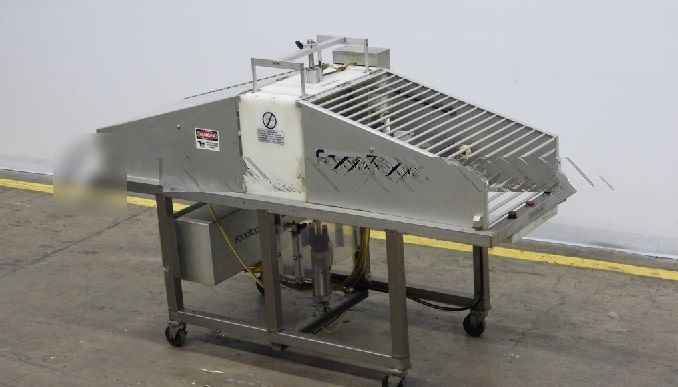 Foodtools CS10E sheet pan cutter