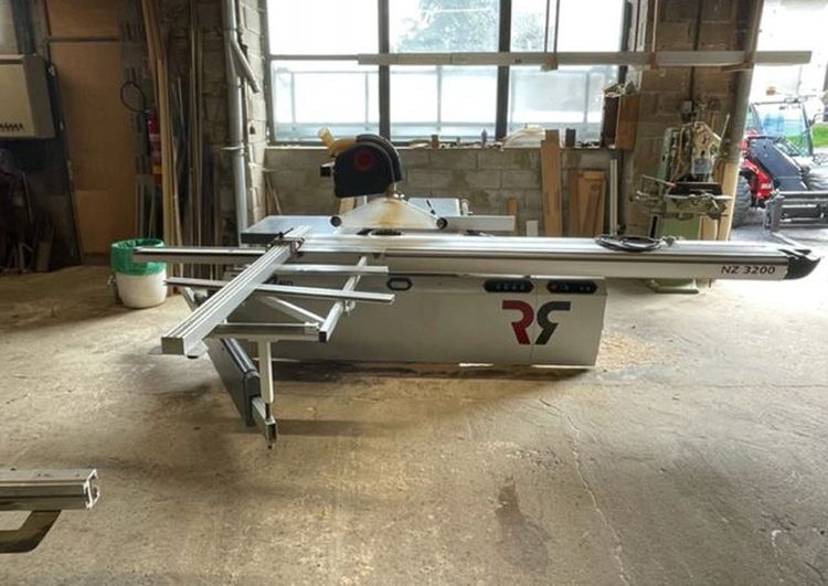 Robland NZ 3200