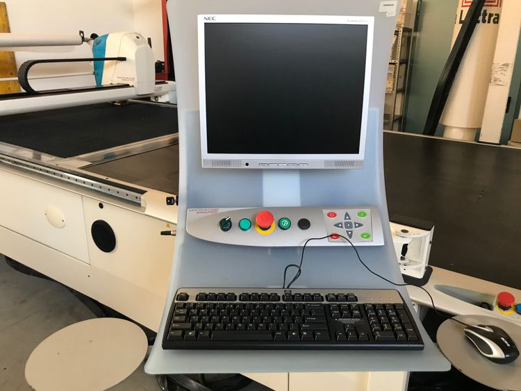 Lectra M-55 automatic cutting machine