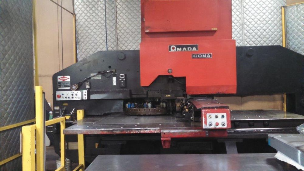 Amada COMA 567 CNC TURRET PUNCH-PLASMA 55 TON