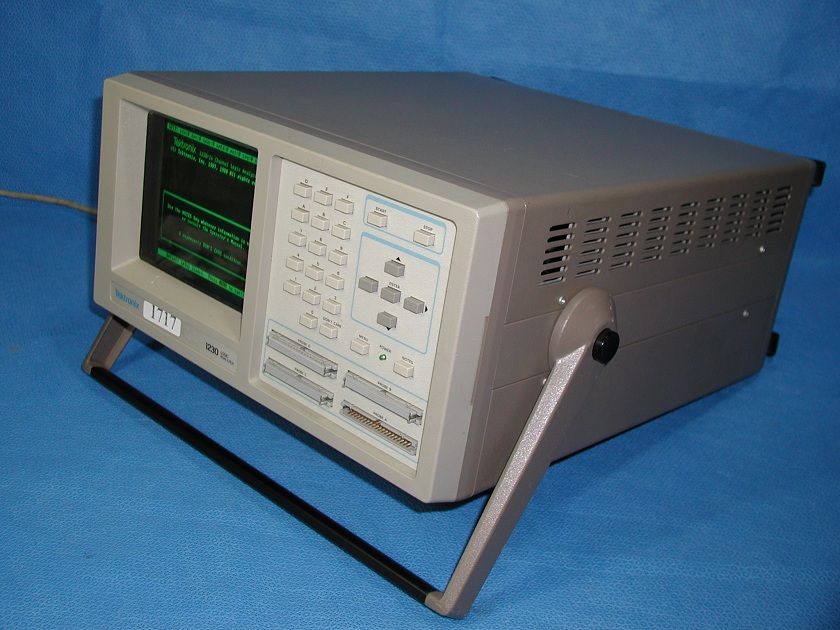 Tektronix 1230, Logic Analyzer