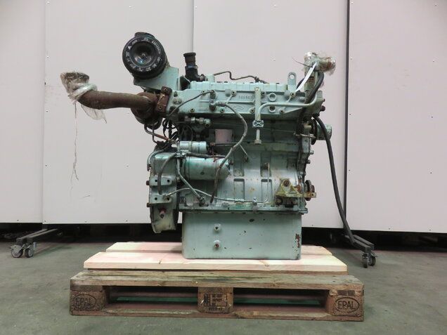 Sisu 420 DSRG Marine Diesel Engine