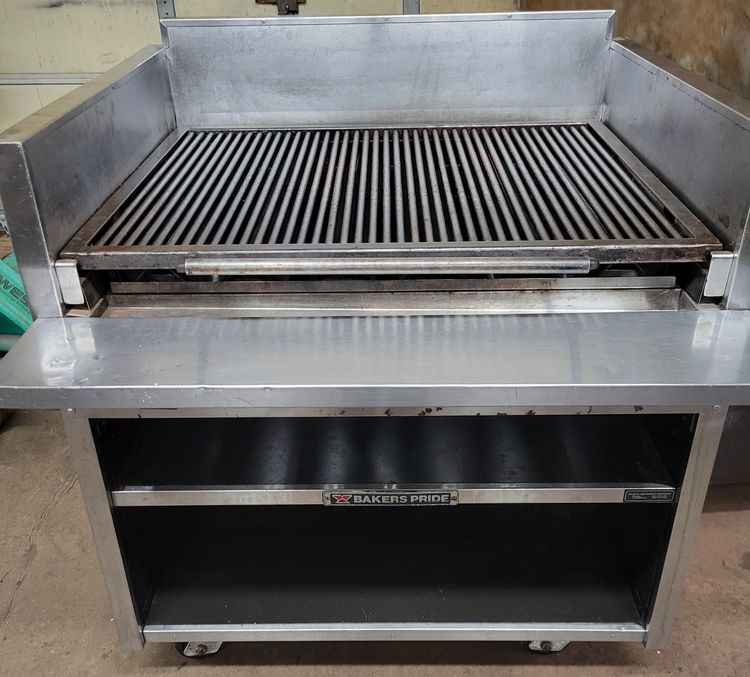 Baker's Pride CHARBROILER