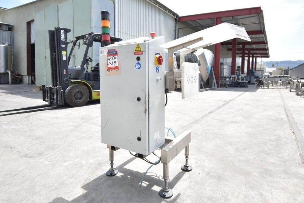 Mettler Toledo Metal Check With Automated Push