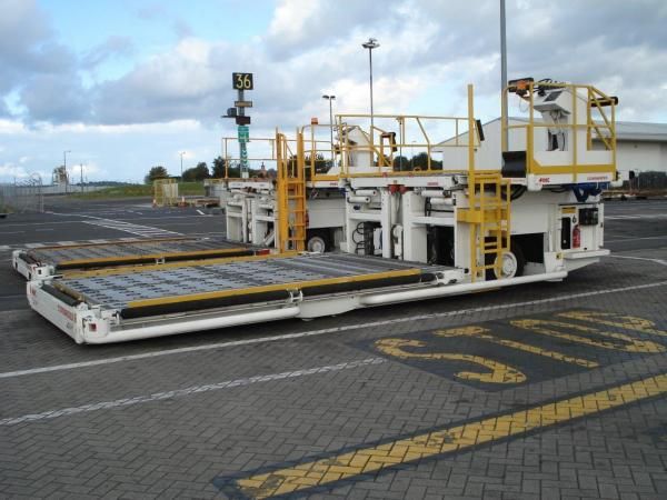 FMC (JBT) Commander15iW Lower Deck Loaders