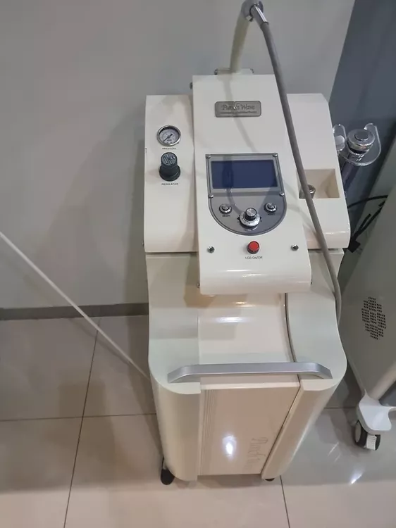 Punch Wave ESWT Dermatology