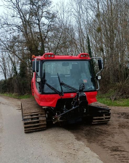 Kassbohrer, Pistenbully PB300W POLAR
