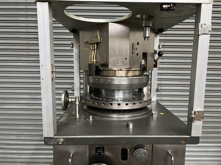 Kilian RTS-32AST 32 Station Rotary Tablet Press