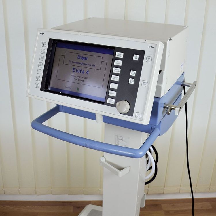Dräger Evita 4 Dura Adult/Padiatric Ventilator