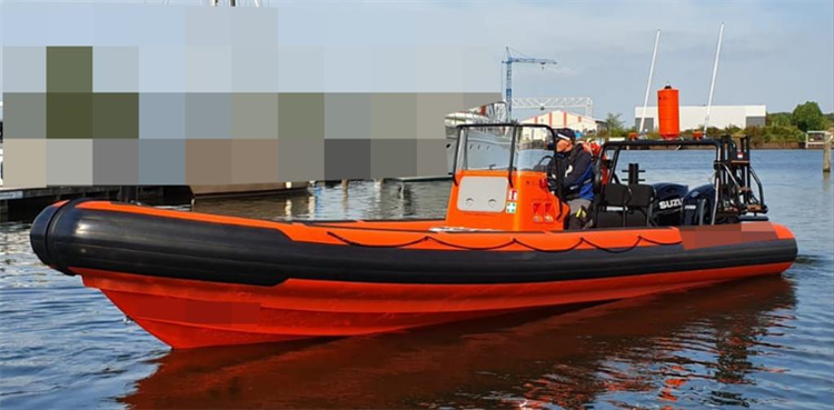 400 hp Rigid-hulled Inflatable Boat