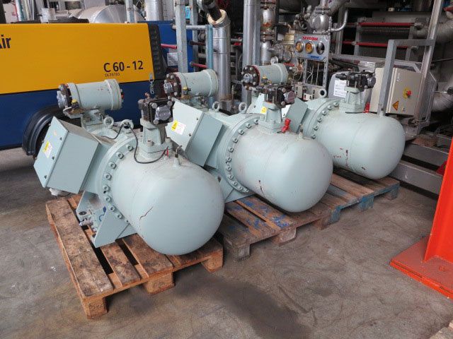 2 FUSHENG SR-4 H / Used AC Screw Compressor 190 kW/56 tons