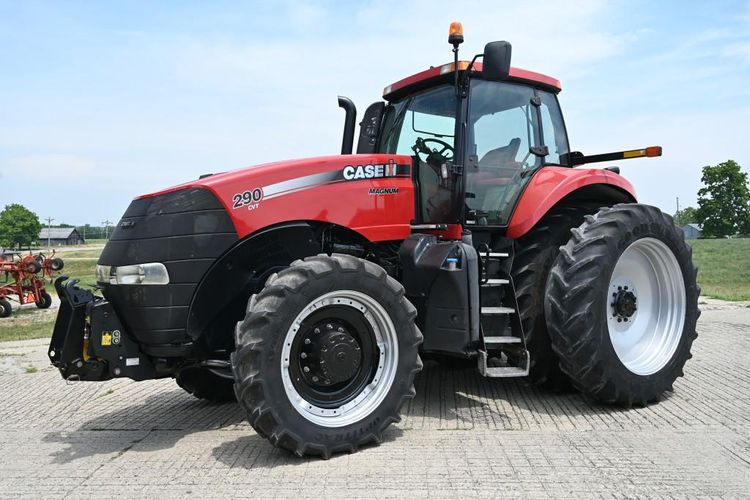 Case Magnum 290
