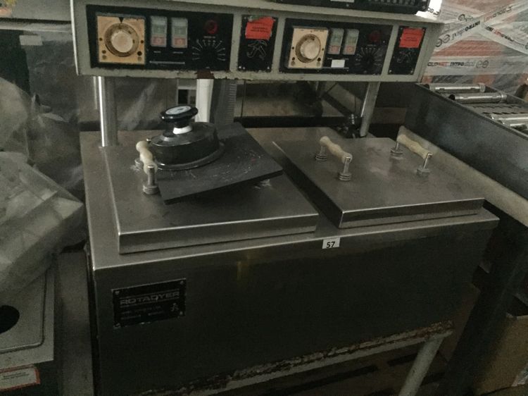 Rotadyer Sample dyeing machine