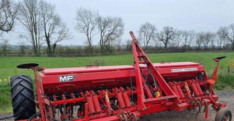 Massey Ferguson 30 Drill