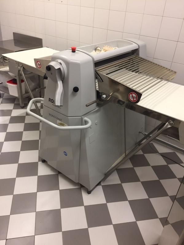 Rondo Rondomat, Manual dough sheeter
