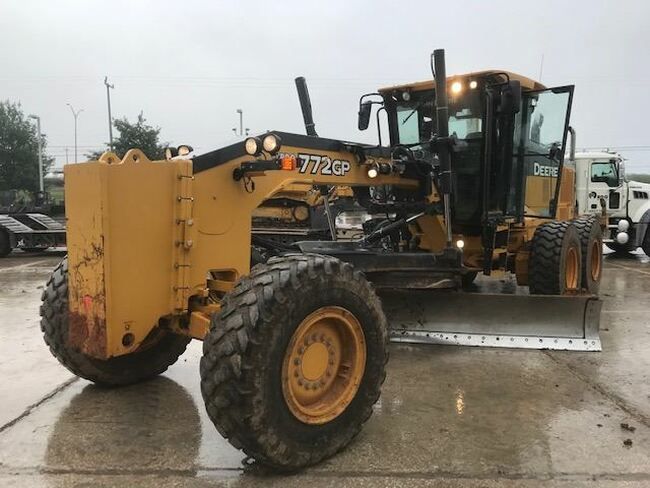John Deere 772G Motor graders