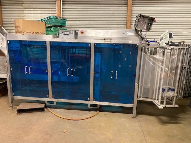 Intralox 3-channel stainless steel belt for bagging or tray packing