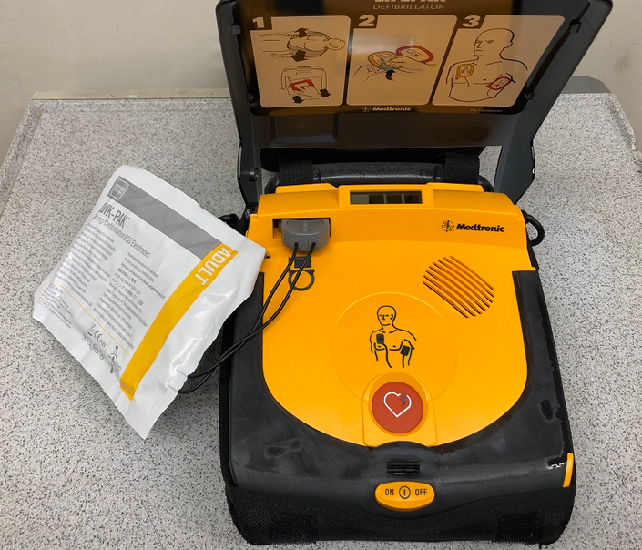 Medtronic Lifepak CR Plus Defibrillator