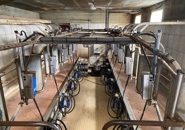 Complete 2x5 milking parlor