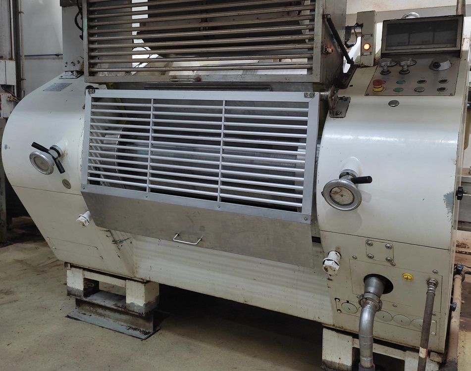 Buhler Three rolls chocolate refiner