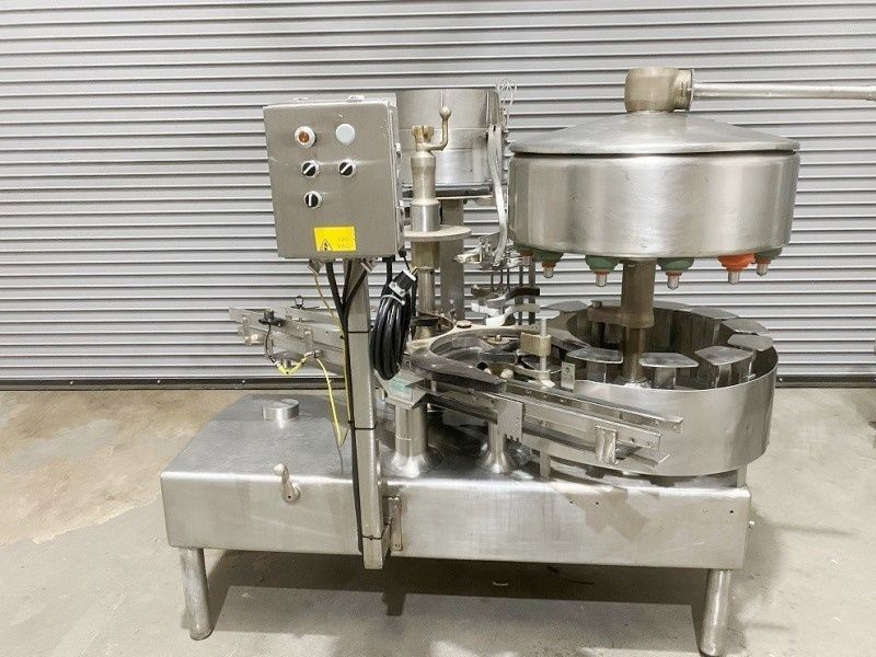 Filler Specialties 123L, 12 Valve Rotary Gallon Bottle Filler