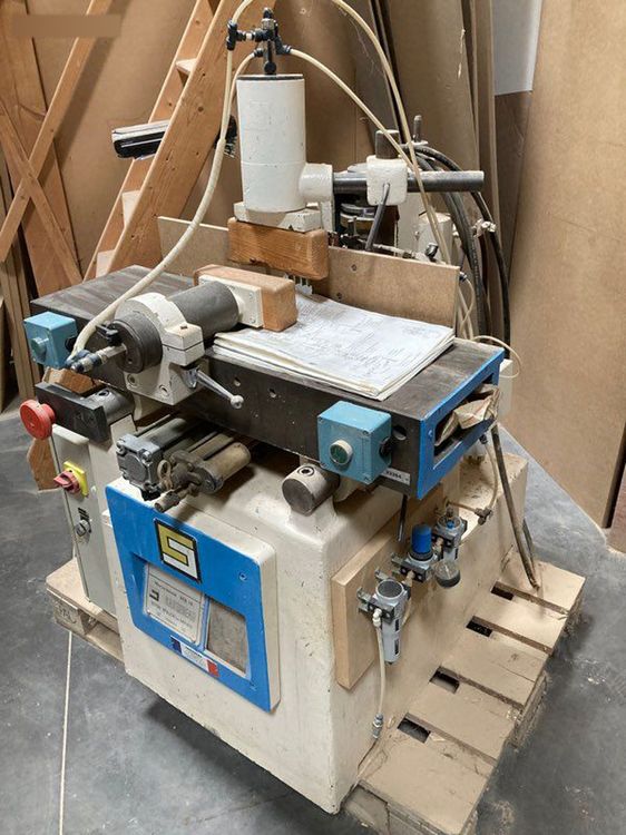 Sautereau MB 78 AUTOMATIC ADVANCE HORIZONTAL CHISEL MORTISING MACHINE
