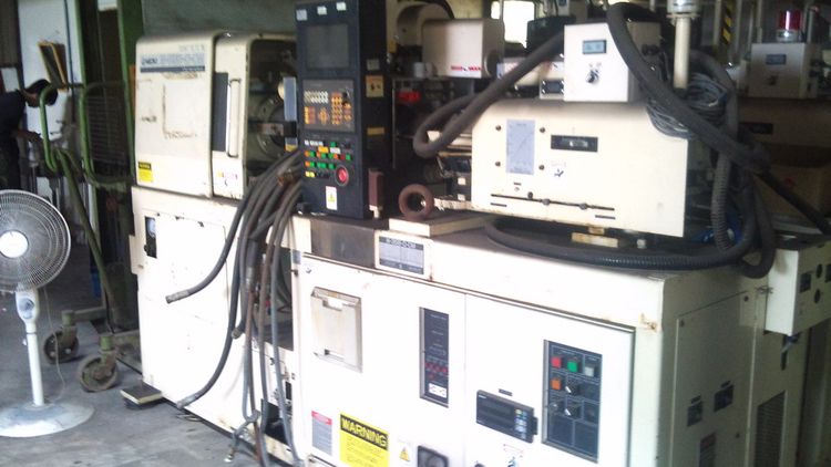 2 Meiki Injection moulder 35T M-35B-D-DM
