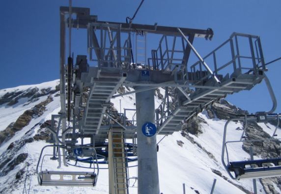 Doppelmayr 4 seats fixed grip chairlift