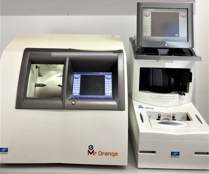 Essilor Mr.Orange CNC grinding machine With autom. Blocker system