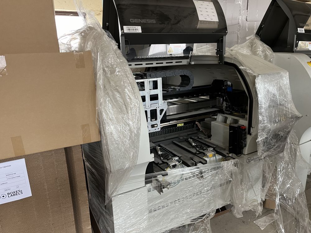 Universal Instruments Genesis GC-30S with NFOV and WFOV .94 mil/pixel ...