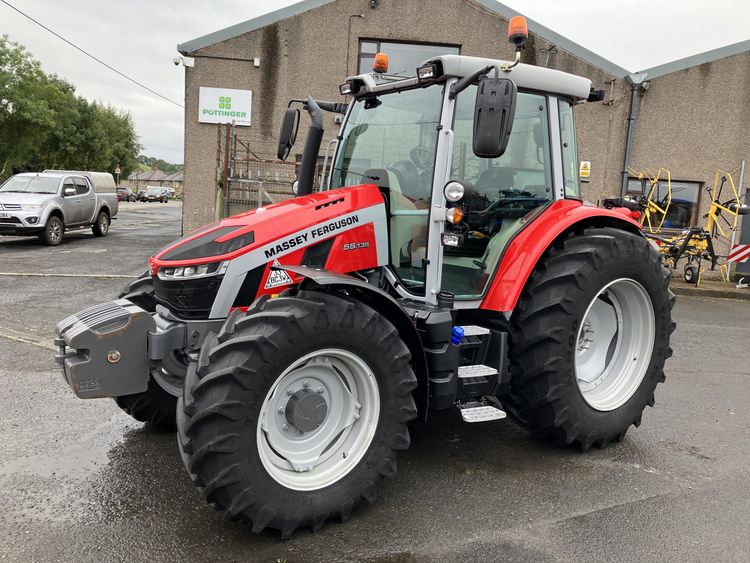 Massey Ferguson 5S.135 Tractor