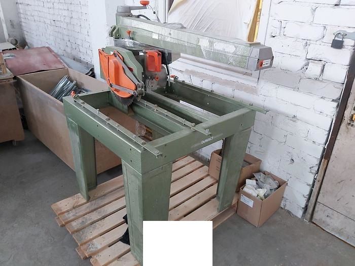 Dewalt 1600/S Radial arm saw machine