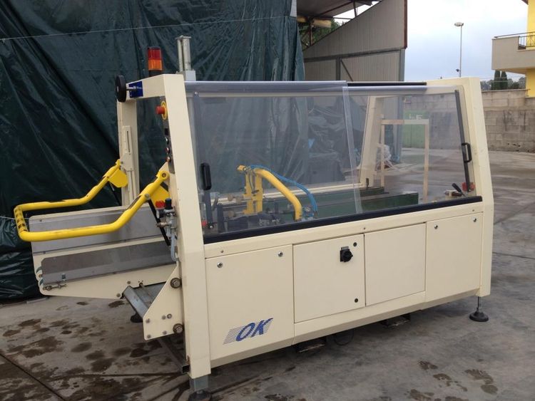OK PACKAGING SYSTEMS SUPERFORMER 1M CASE FORMER AND SEALER