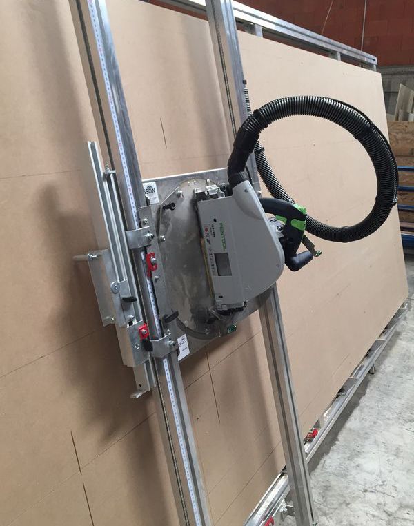 Universal Vertical Panel Saw