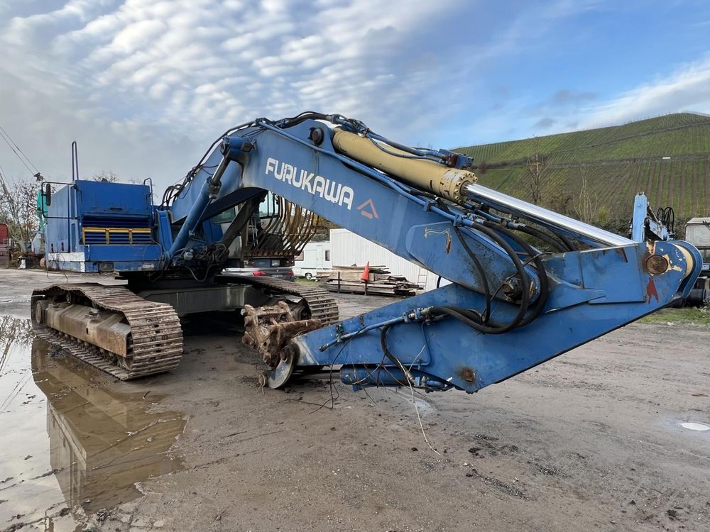 Furukawa 650 E Tracked Excavator
