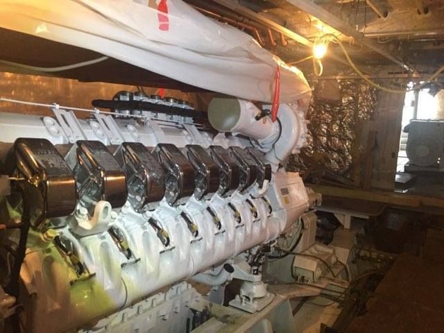 2 MTU 16V 4000 90- 3,650HP @ 2100 RPM, TIER II ENGINES Diesel Marine Engine