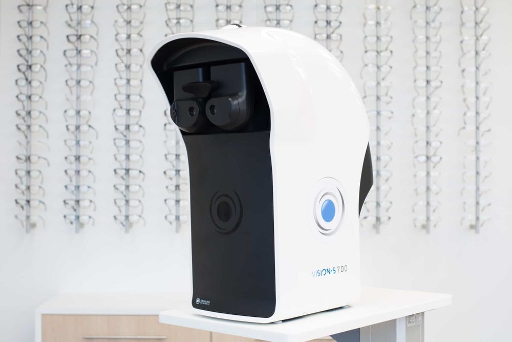 Essilor Vision S 700 Refraction System