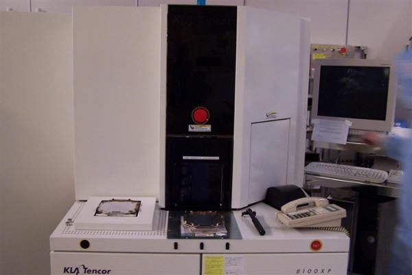 2 KLA-Tencor 8100XPR CD-SEM