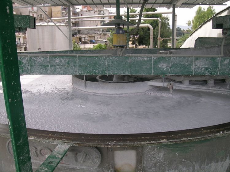 OverMeccanica Tissue & MG Paper Machine, 400m/mn, drastic reduction now ...