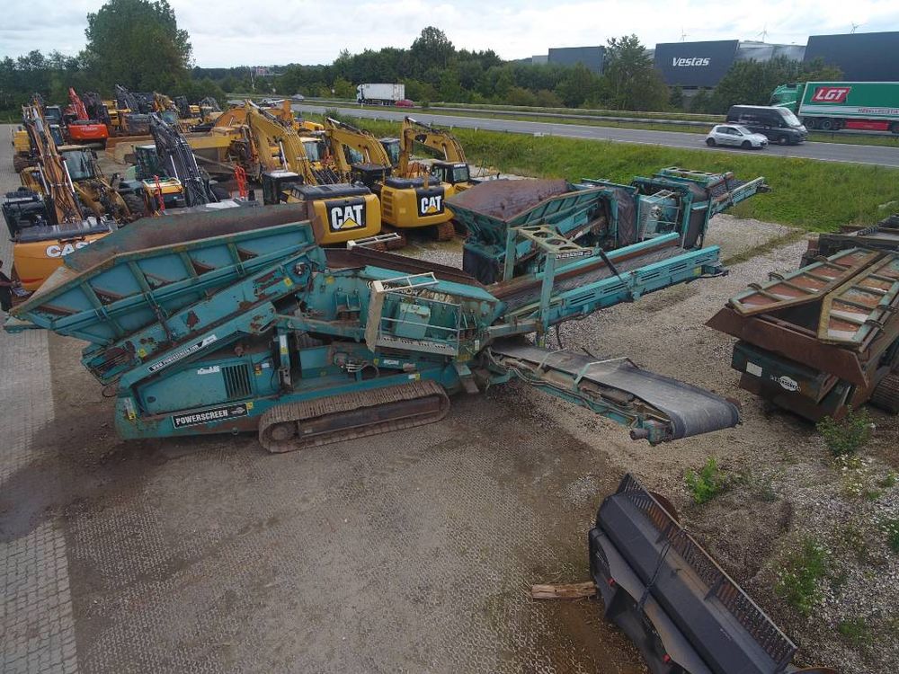 Powerscreen Warrior 1400