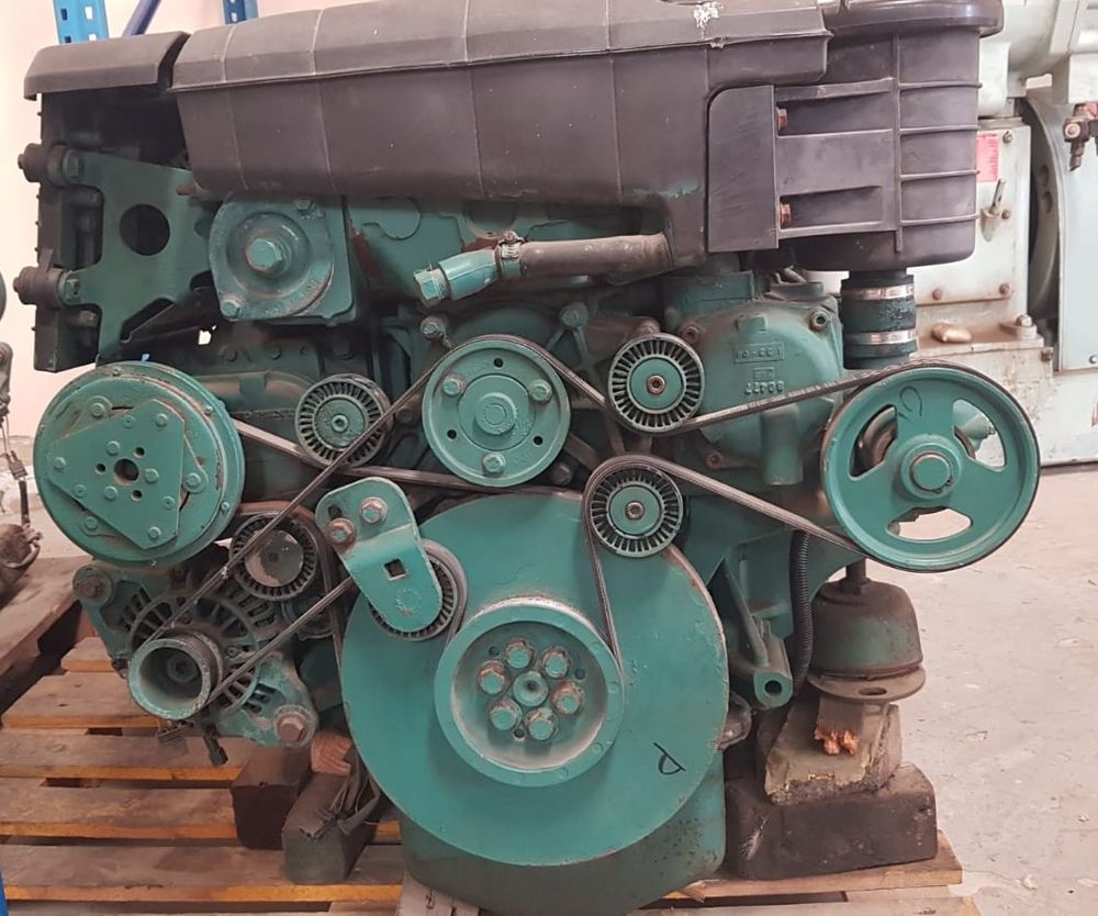 2 Volvo Penta D6 350 2 units, Overhauled, ready to use with prop drive