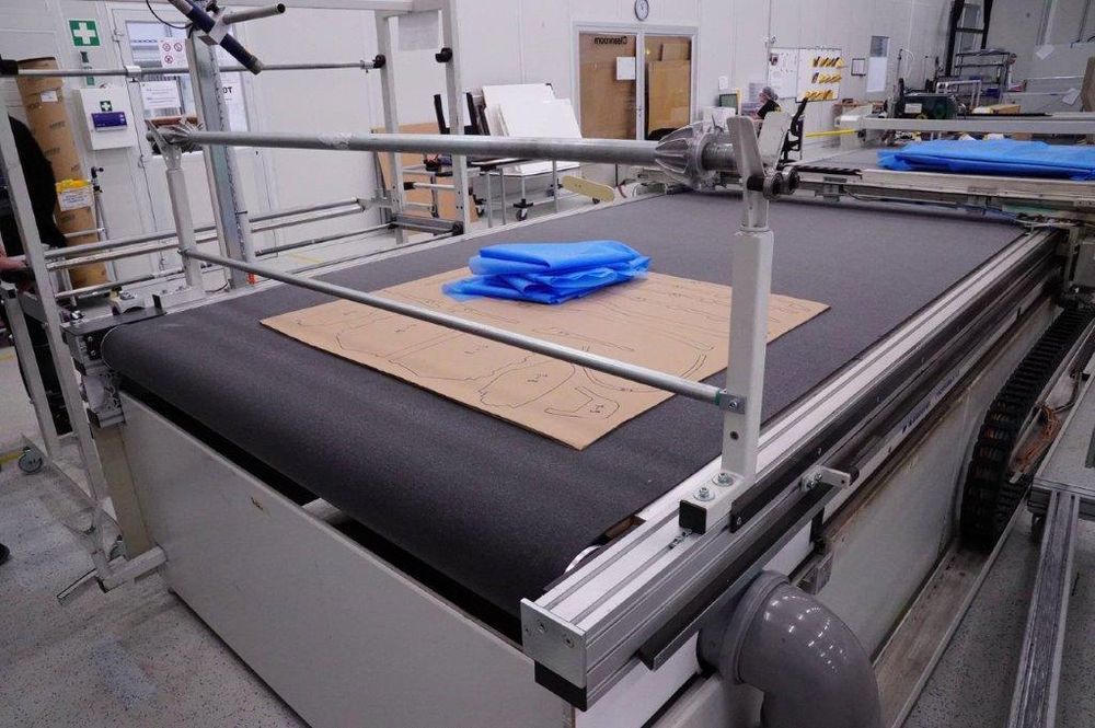 Bullmer Cutting machine