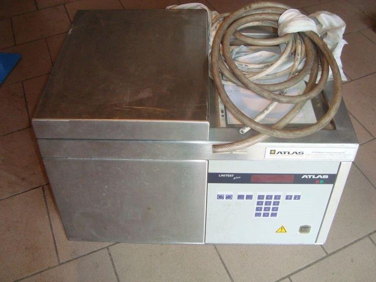 Atlas Beaker dyeing system model Linitest Plus