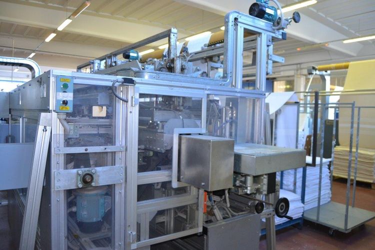 Magetron MITHO 2002 T Cross cutting and overlocking