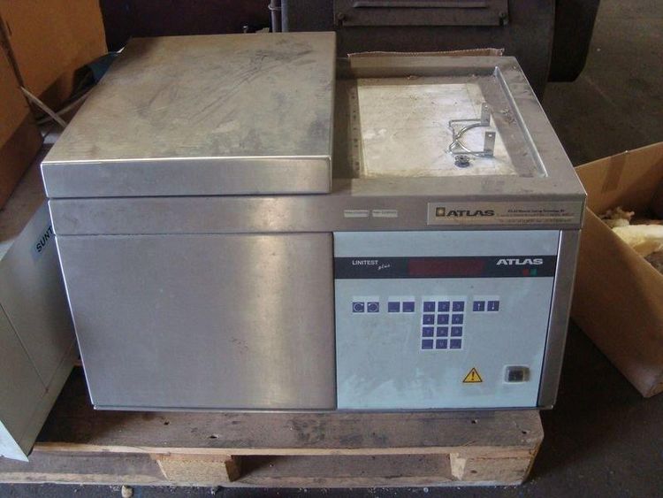 Atlas Beaker dyeing system model Linitest Plus