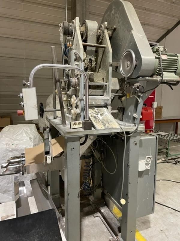 Fallu Cotton Pads production