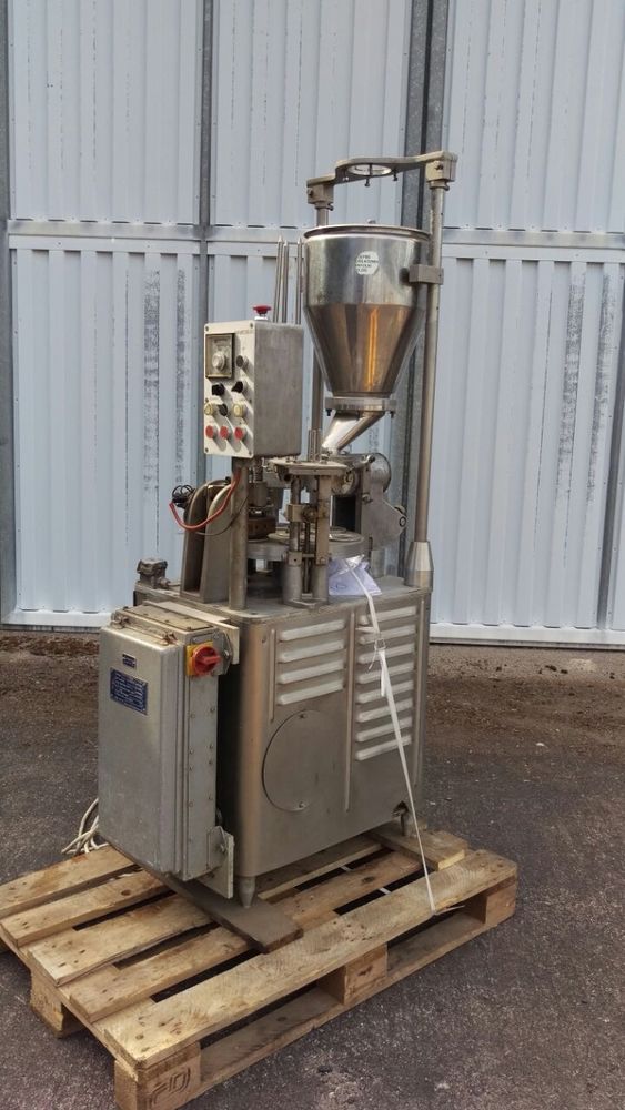 Benhil 8204, Cup Filler