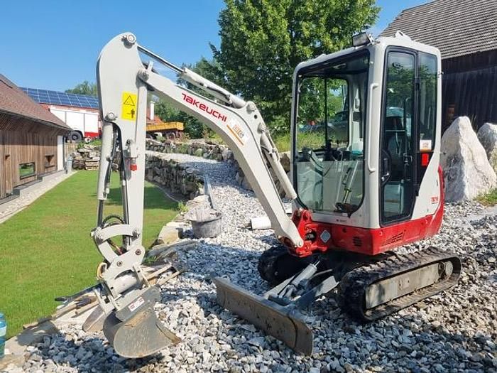 Takeuchi TB216