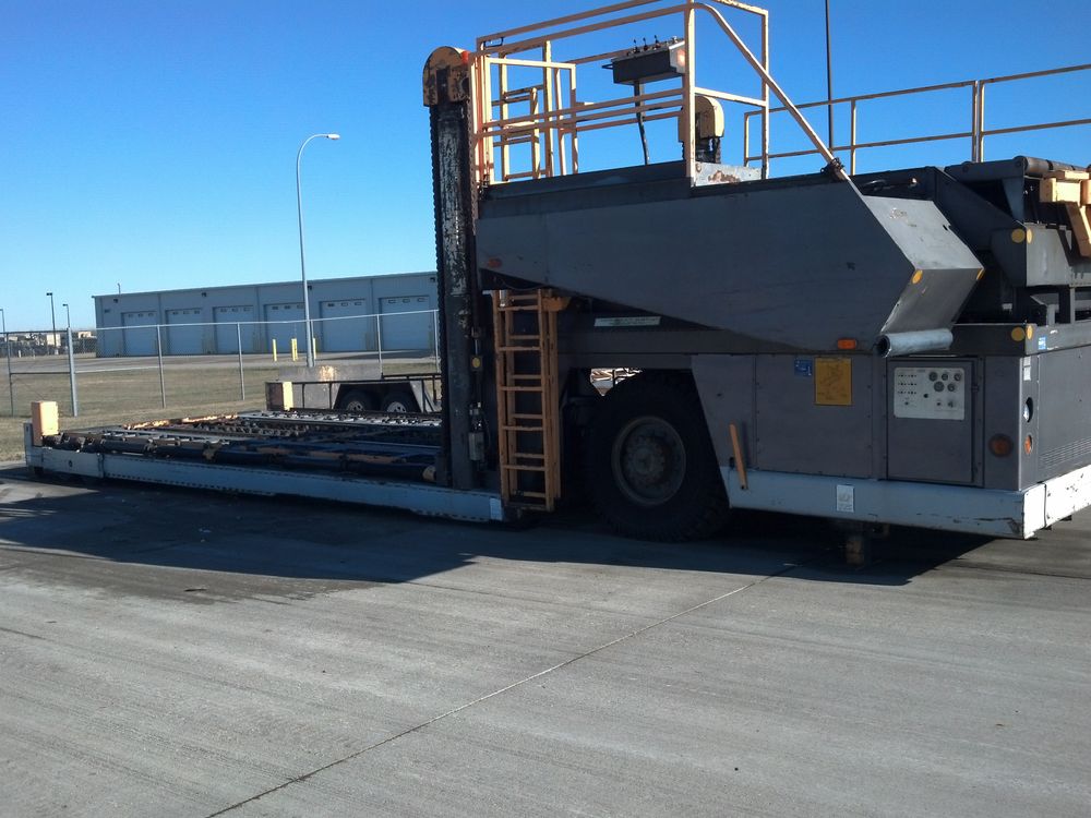 FMC MDL40 Main Deck Loader